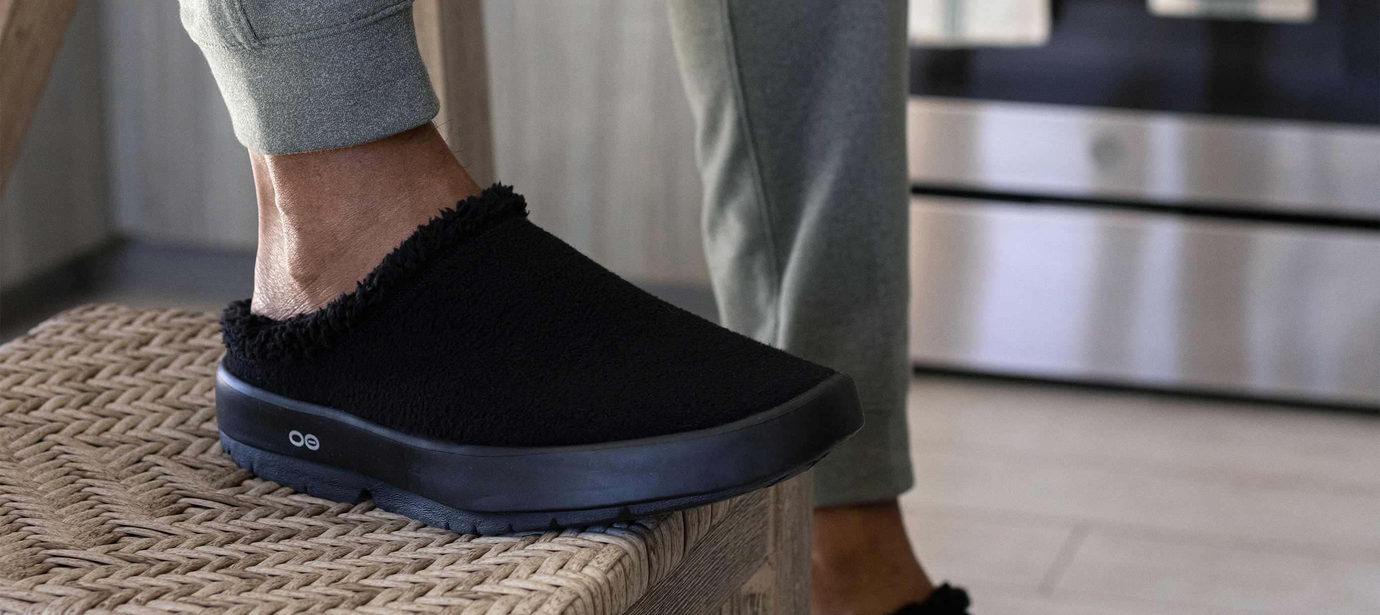 Men's Recovery Slippers – OOFOSオフィシャルサイト
