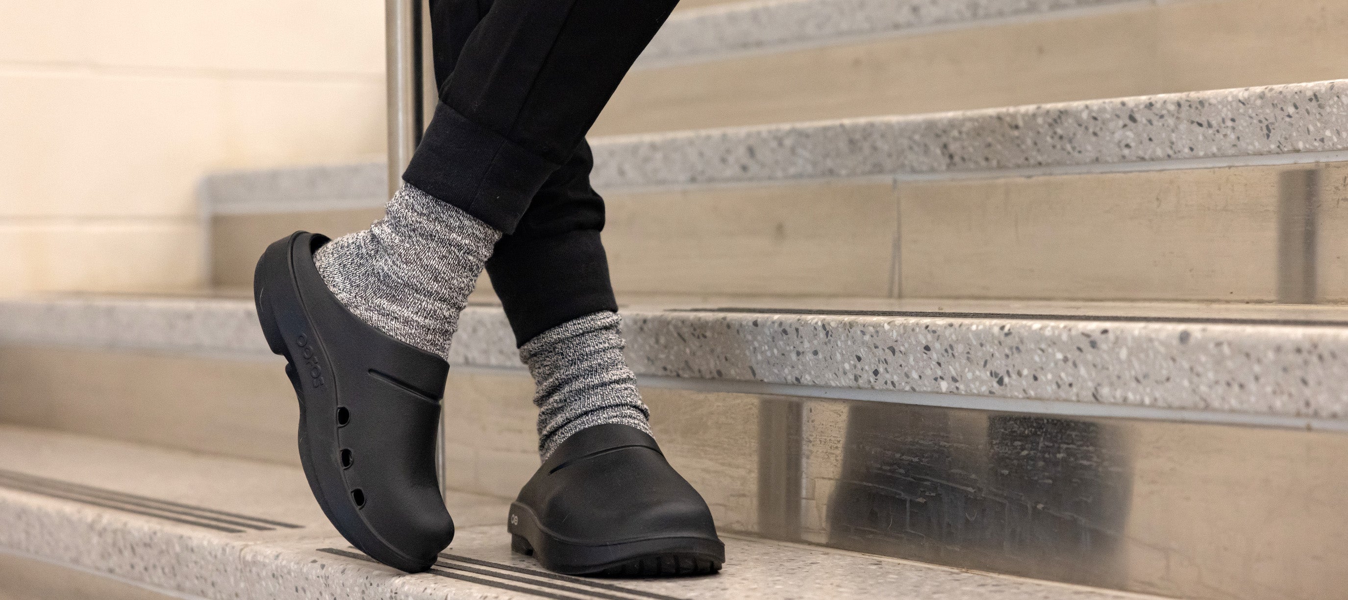 Women's Recovery Clogs – OOFOSオフィシャルサイト